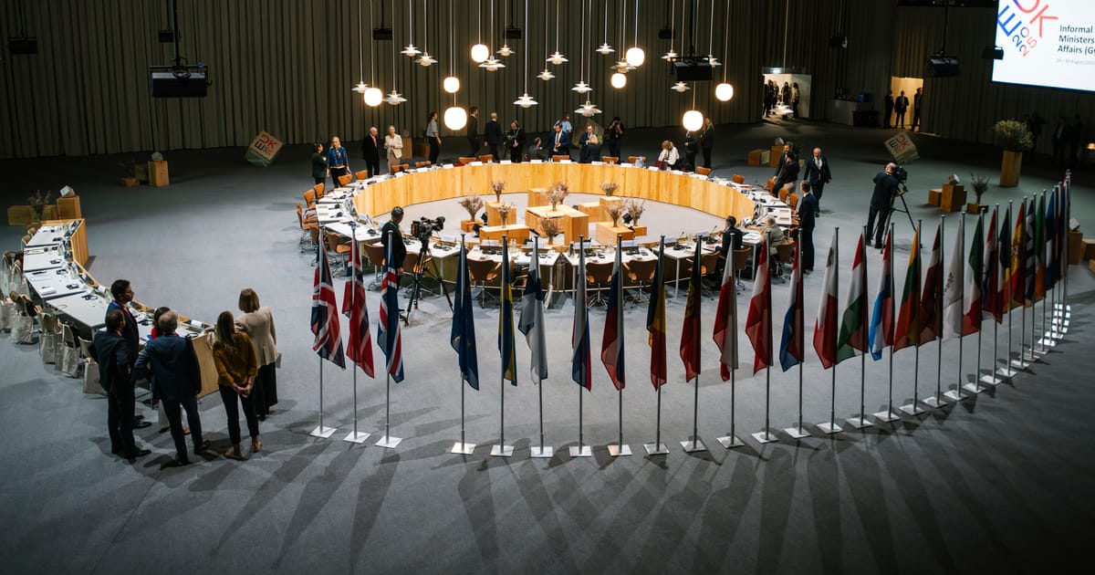 EU eyes creation of Putin negotiator role | news | Digg